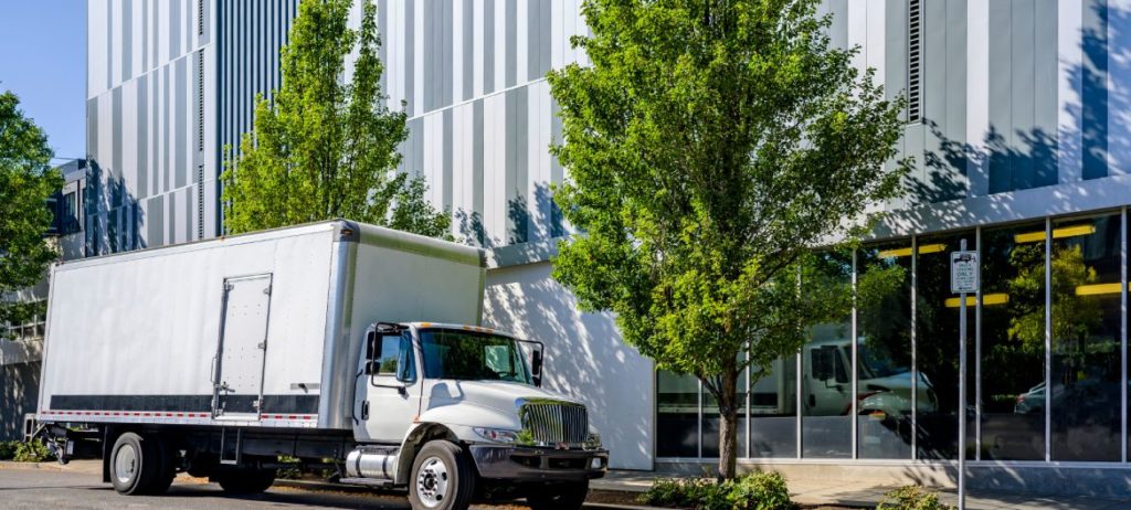 5 Frequent Questions About Box Truck Insurance